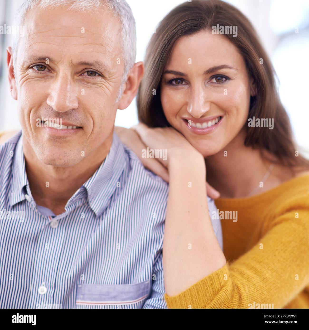 Older brunette woman hi-res stock photography and images - Alamy