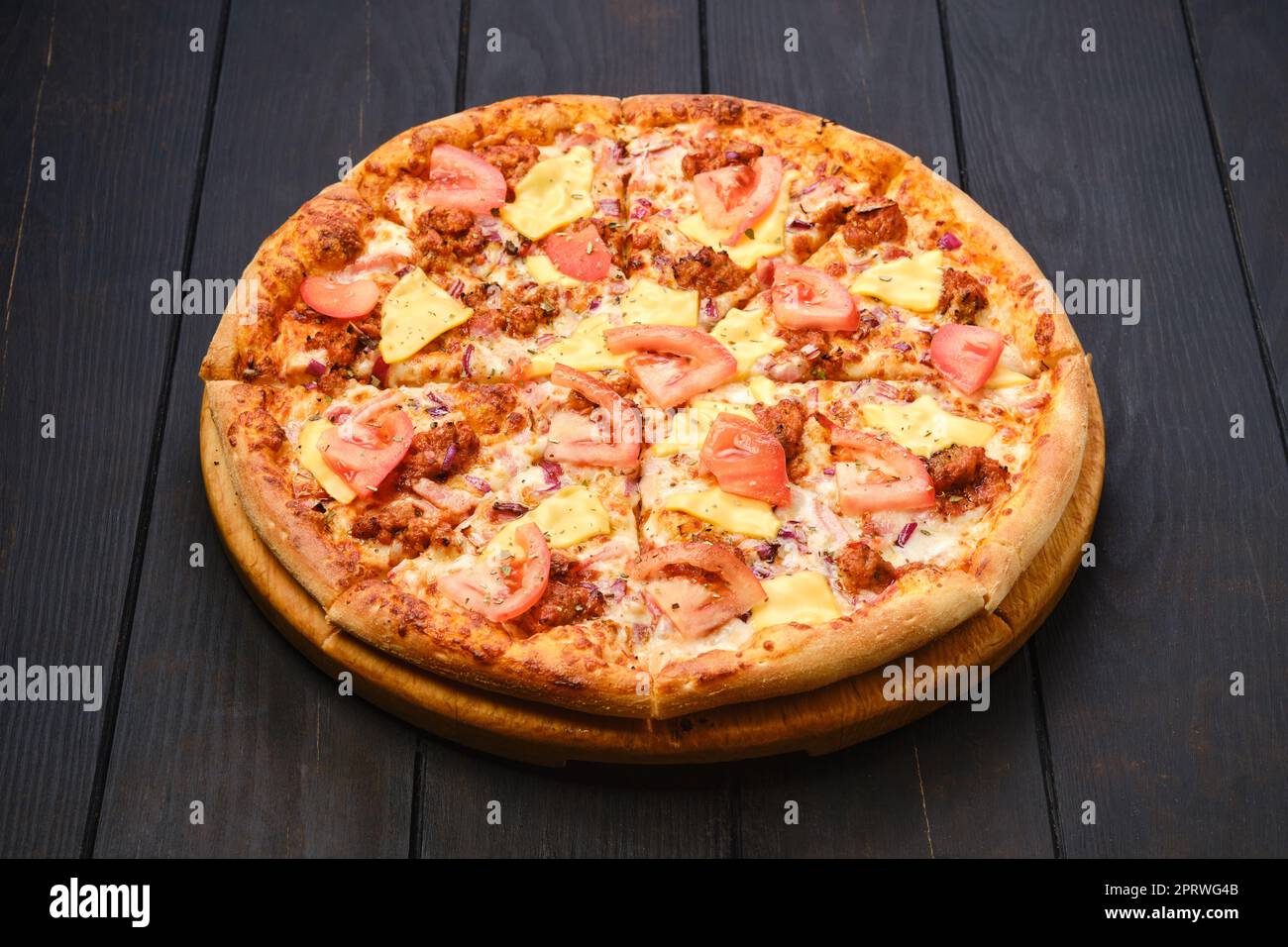 Pizza minced meat tomato hi-res stock photography and images - Alamy