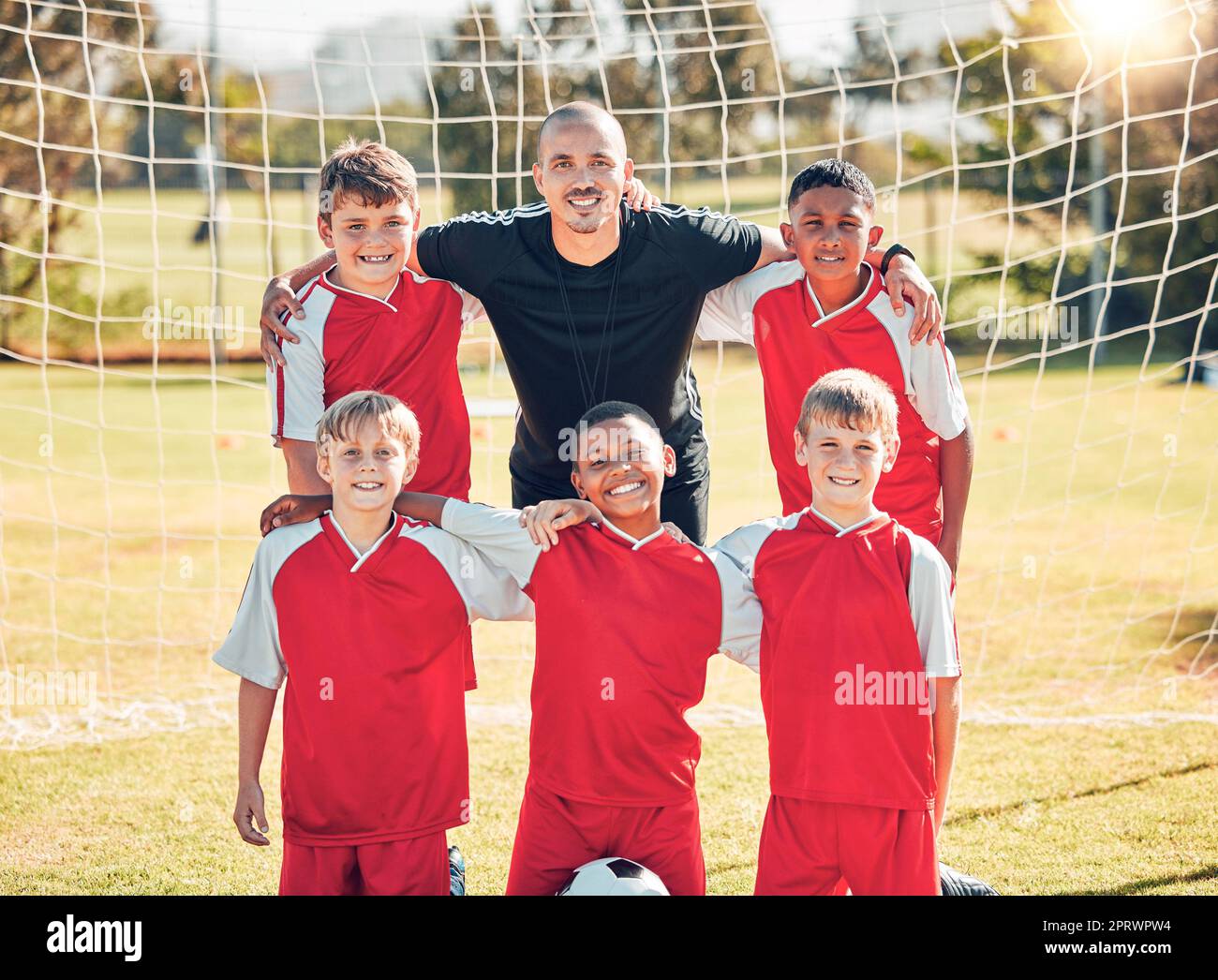 Football coach kids hi-res stock photography and images - Alamy