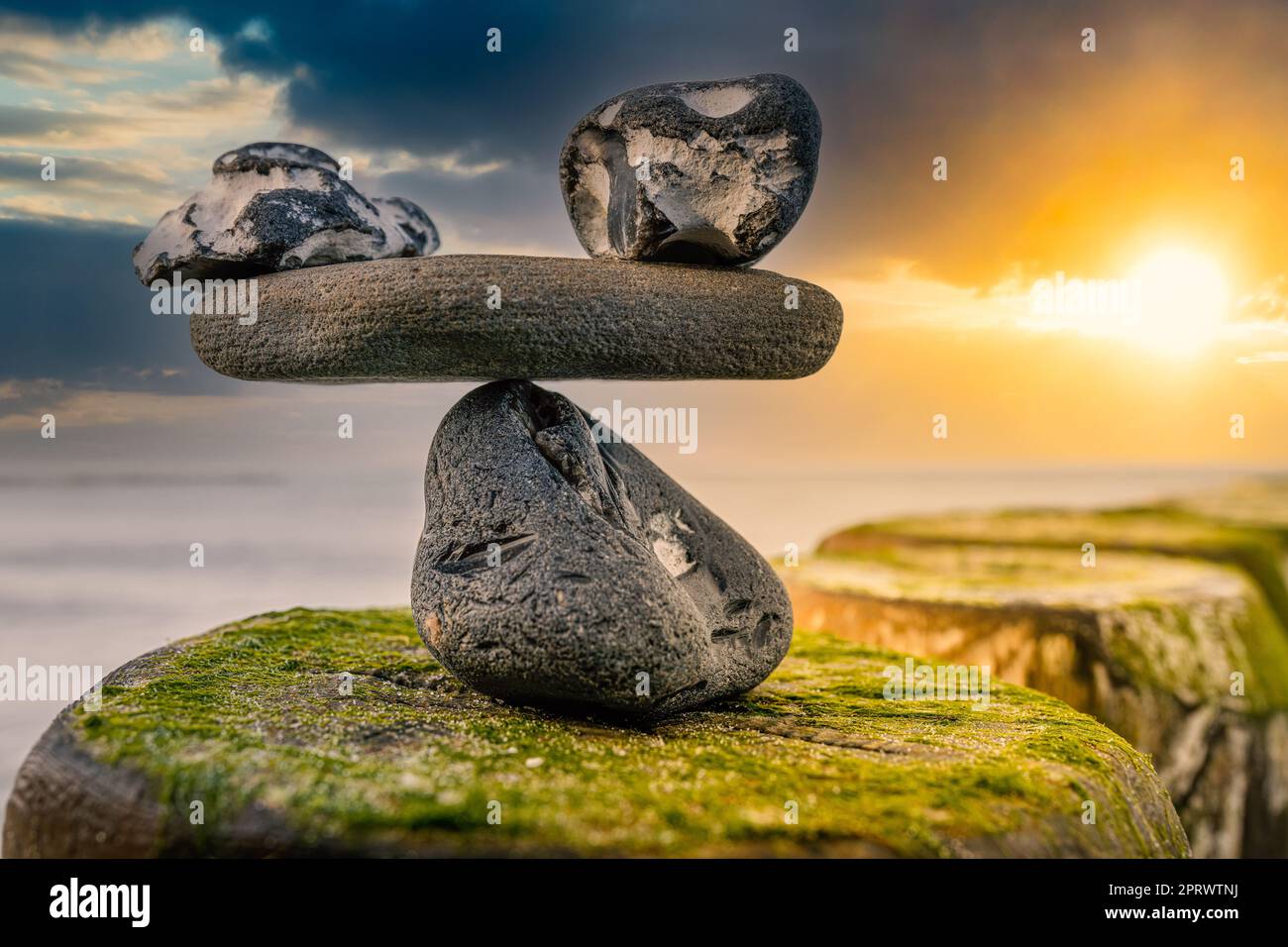 The dare stones hi-res stock photography and images - Alamy