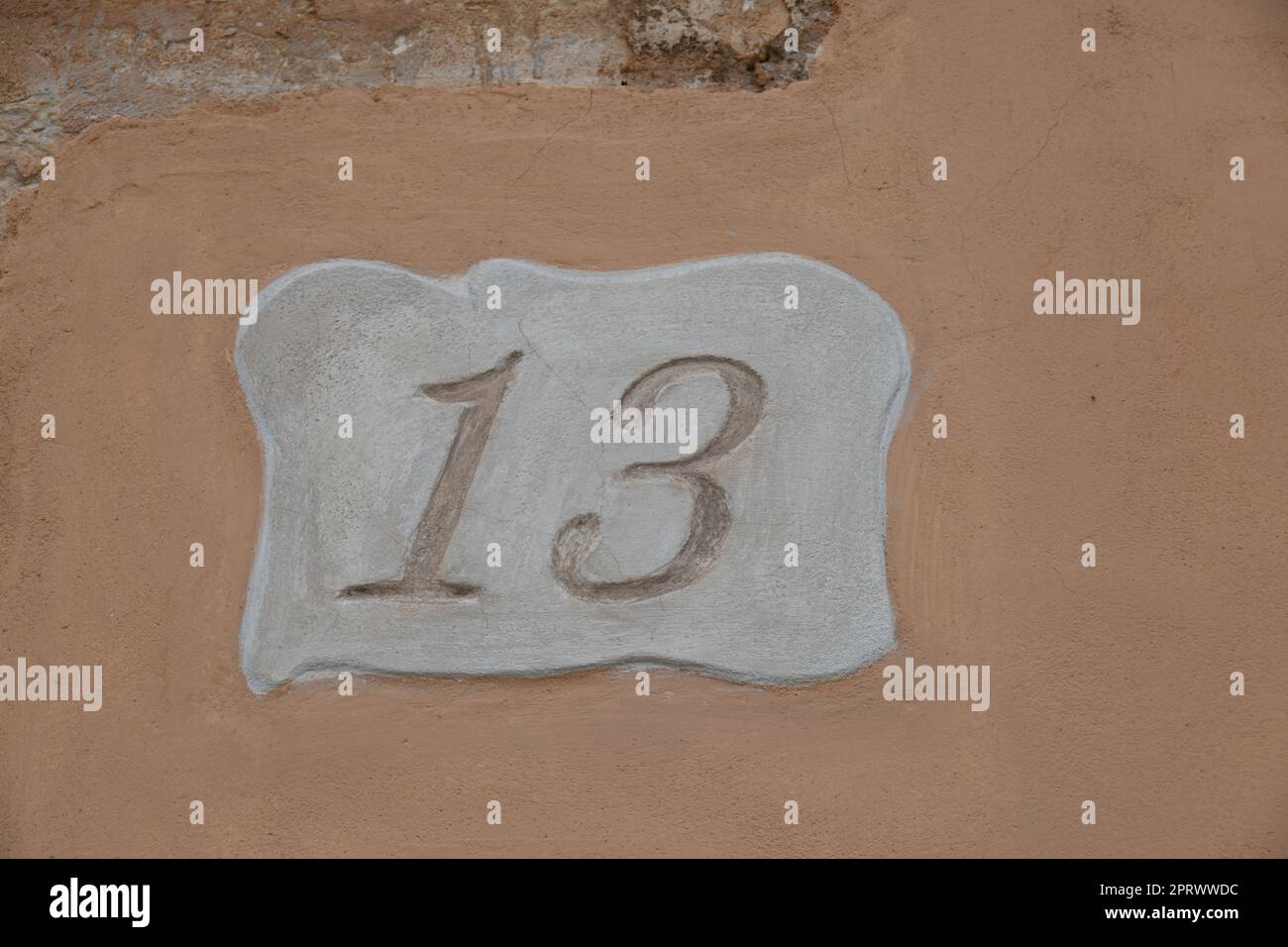 Number 13 house hi-res stock photography and images - Alamy