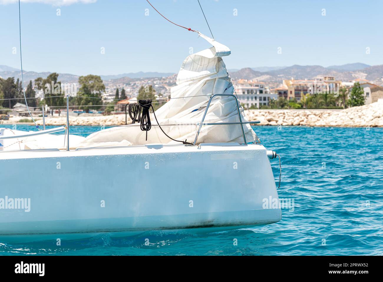 Side view close-up on the bow of a sailing yacht Stock Photo - Alamy