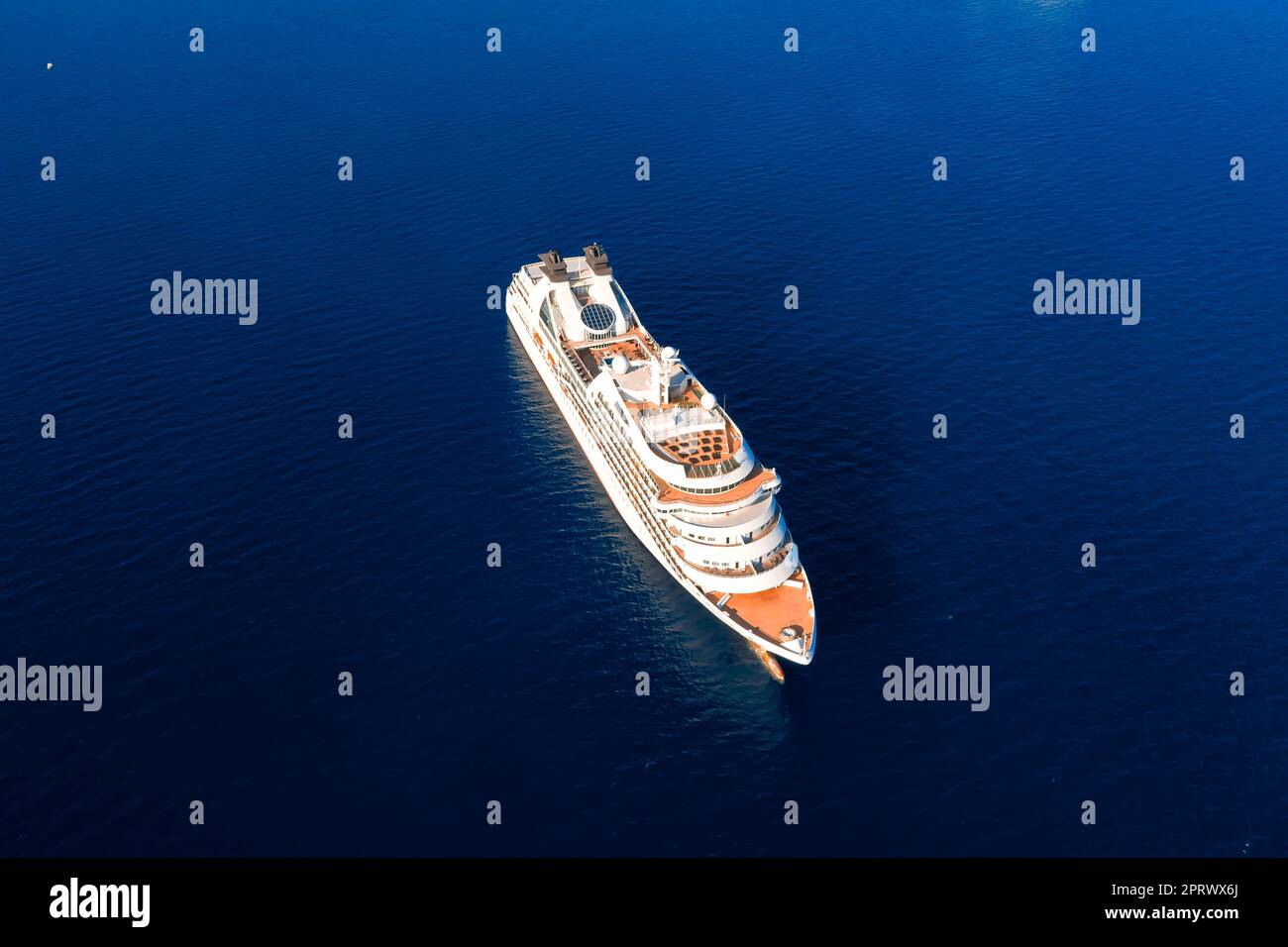 Aerial view of cruise ship sailing in open sea Stock Photo - Alamy