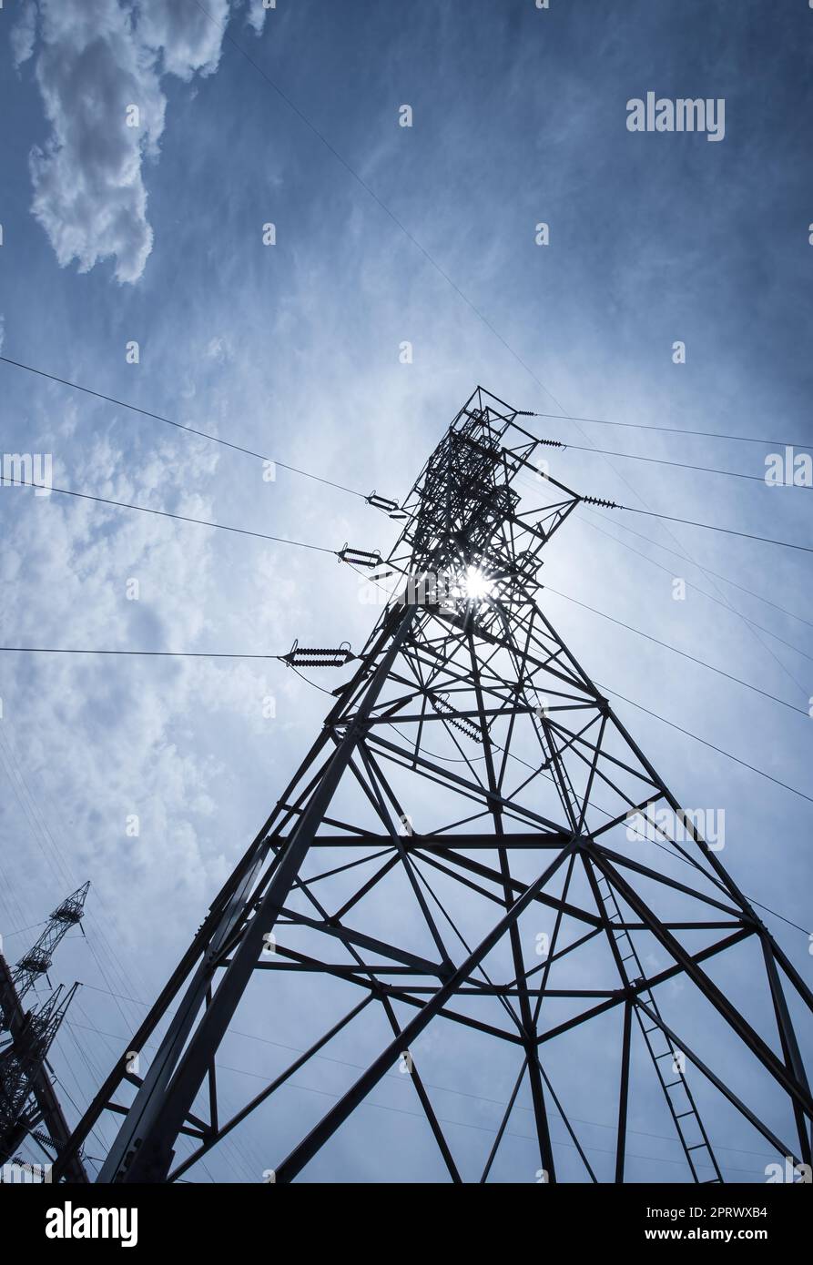 Electric tower lines hi-res stock photography and images - Alamy