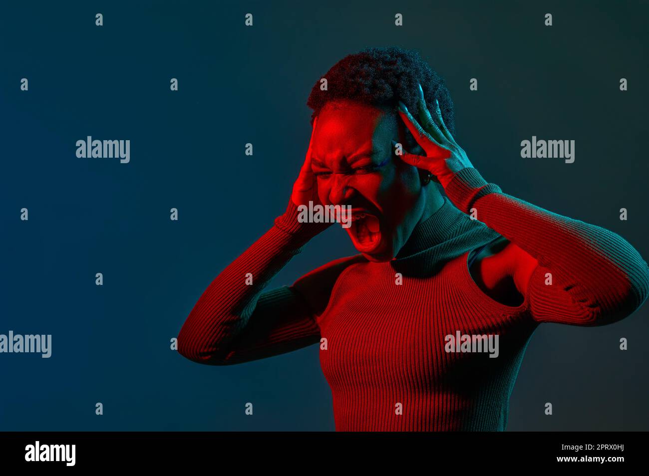 Black angry woman shouting hi-res stock photography and images - Alamy