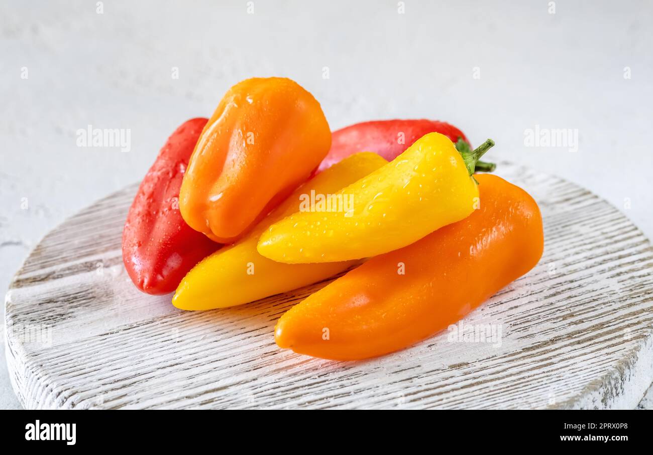 Colorful sweet bell peppers hi-res stock photography and images - Alamy
