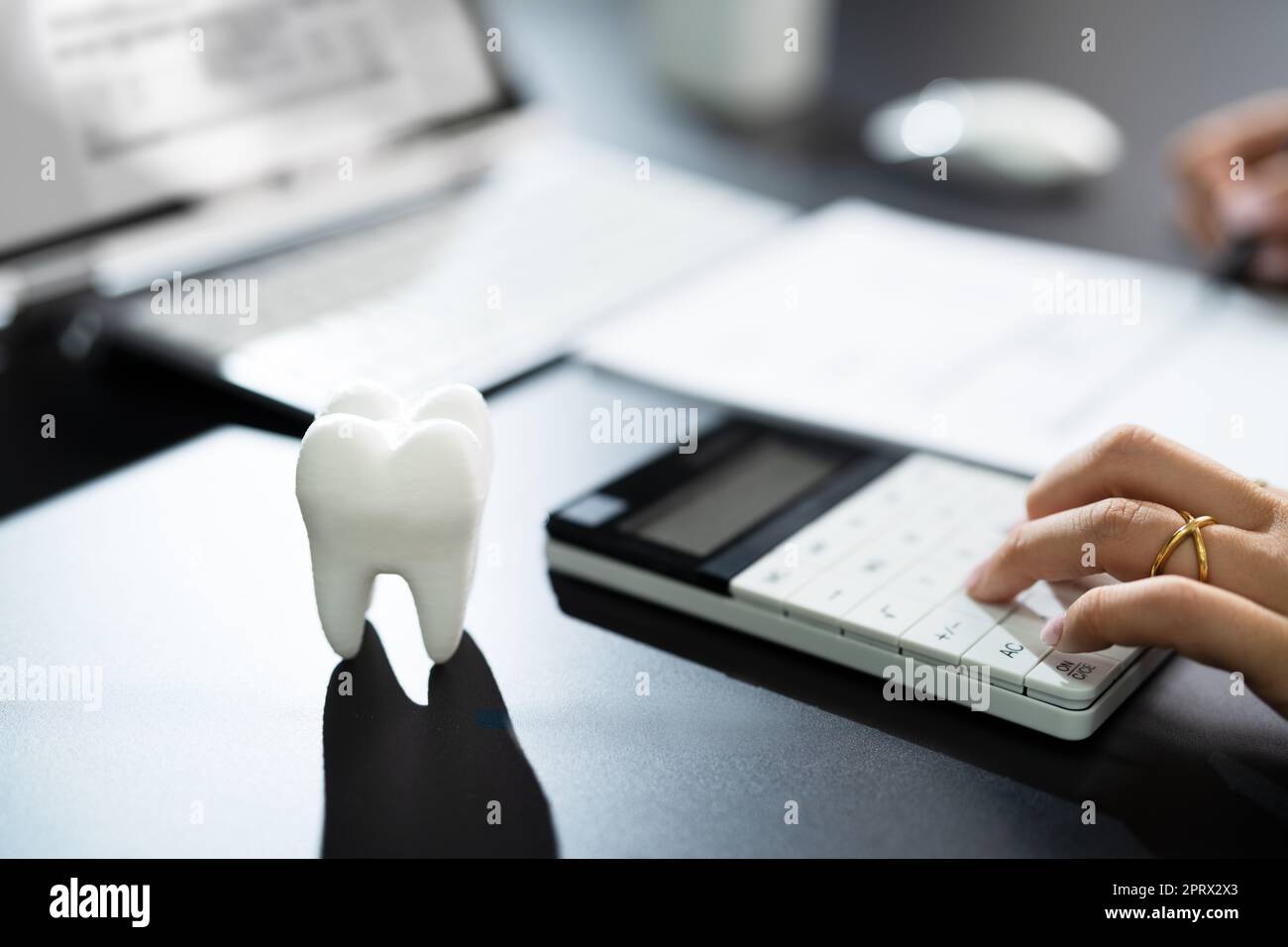 Dental Insurance Bill And Finance Stock Photo - Alamy