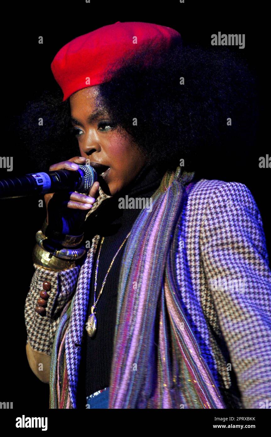 Milan Italy 2005-12-05 : Lauryn Hill singer of the Fugees during the ...