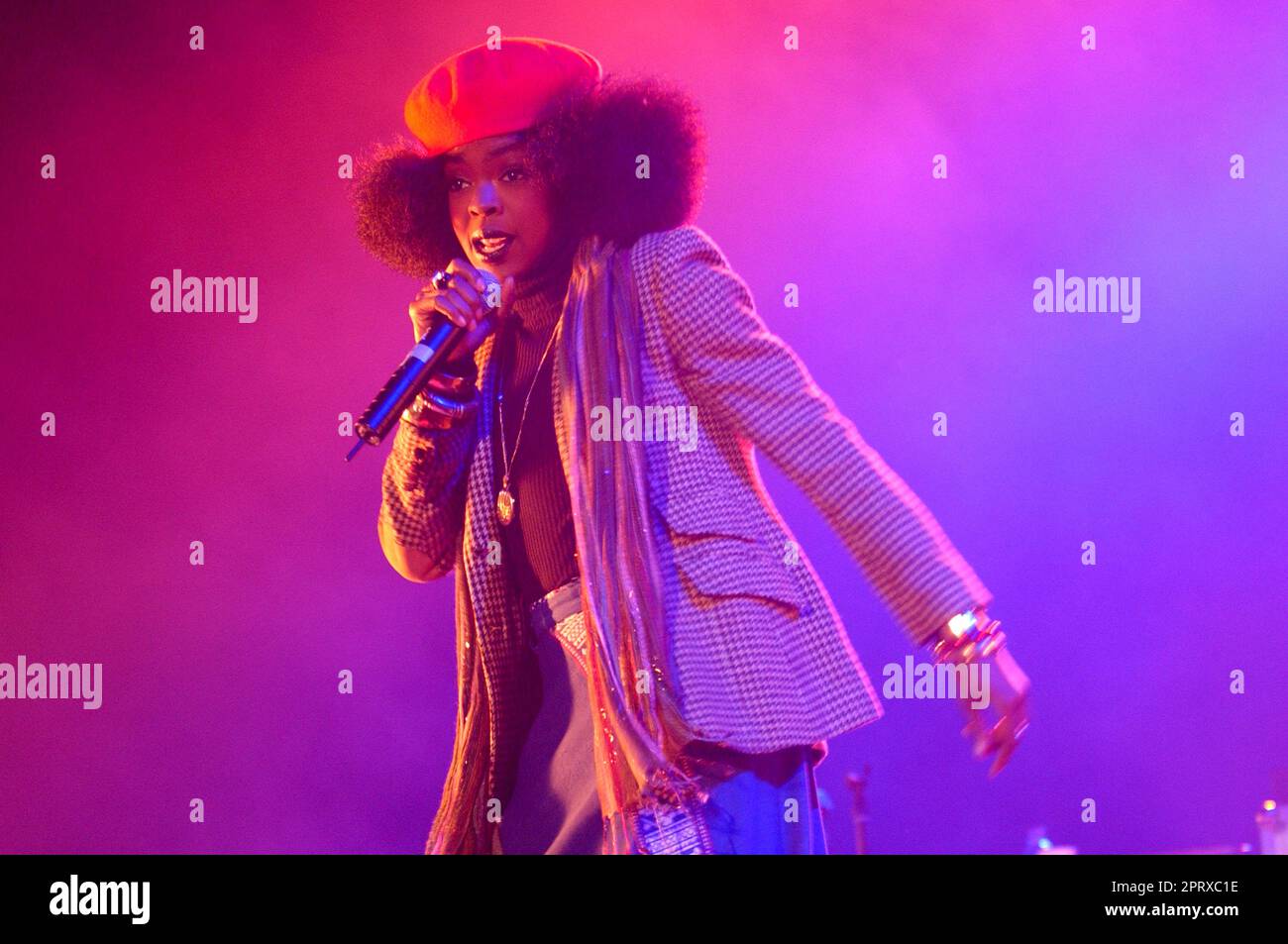 Fugees photographs hi-res stock photography and images - Alamy