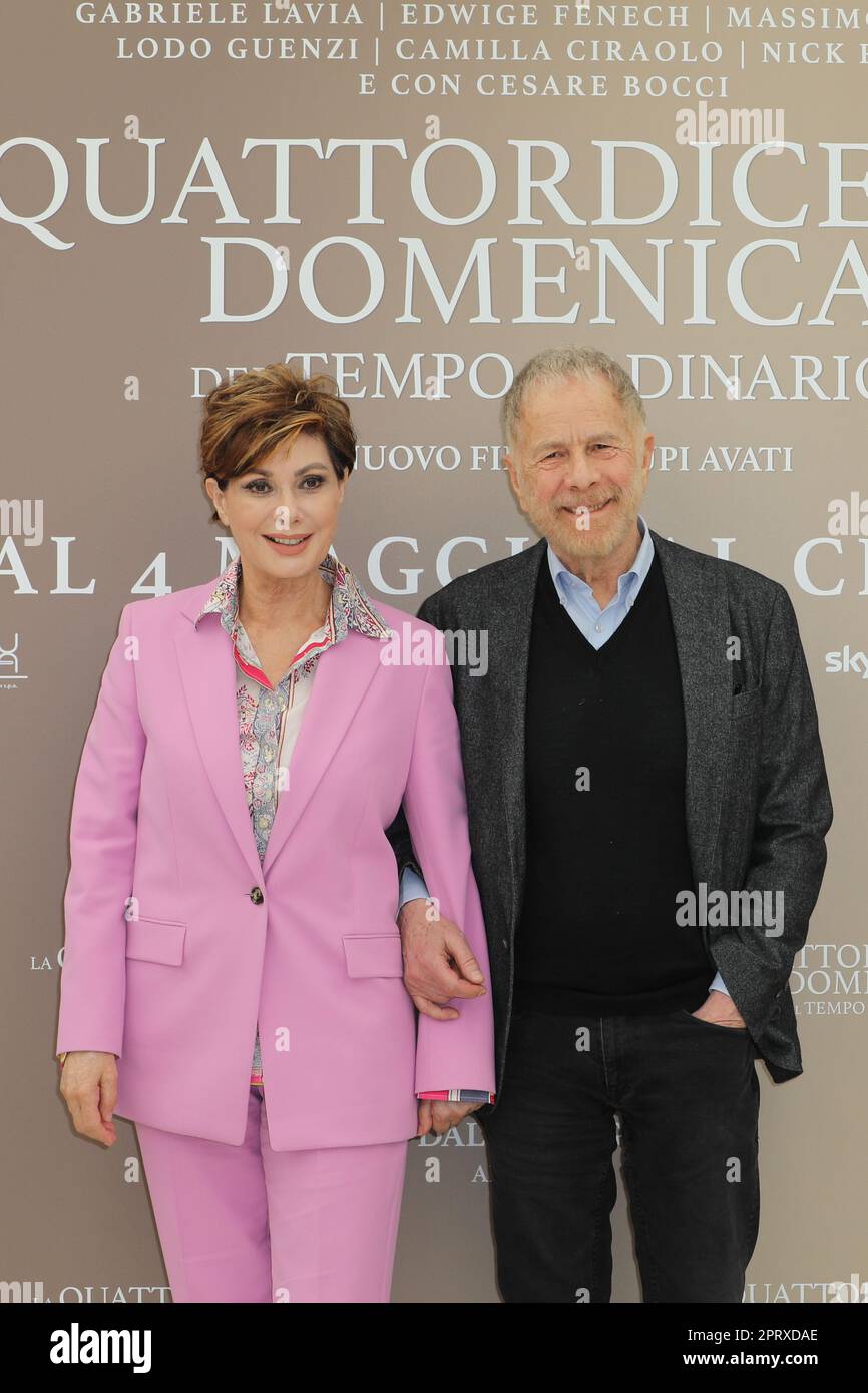 Gabriele lavia and edwige fenech hi-res stock photography and images ...