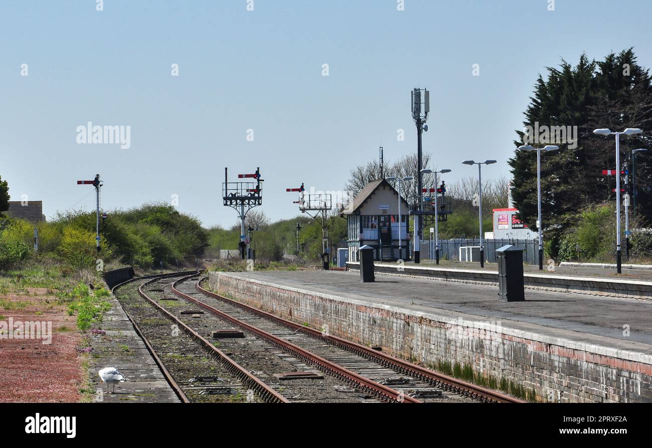 Semaphore signals at train station hi-res stock photography and images ...