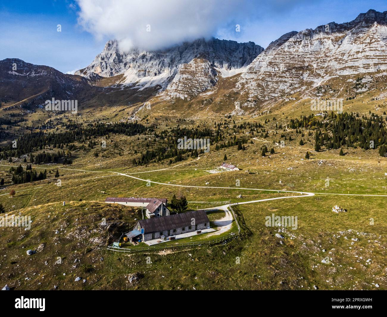 Autumn on the Montasio plateau. Crowned by mountains and colors Stock ...