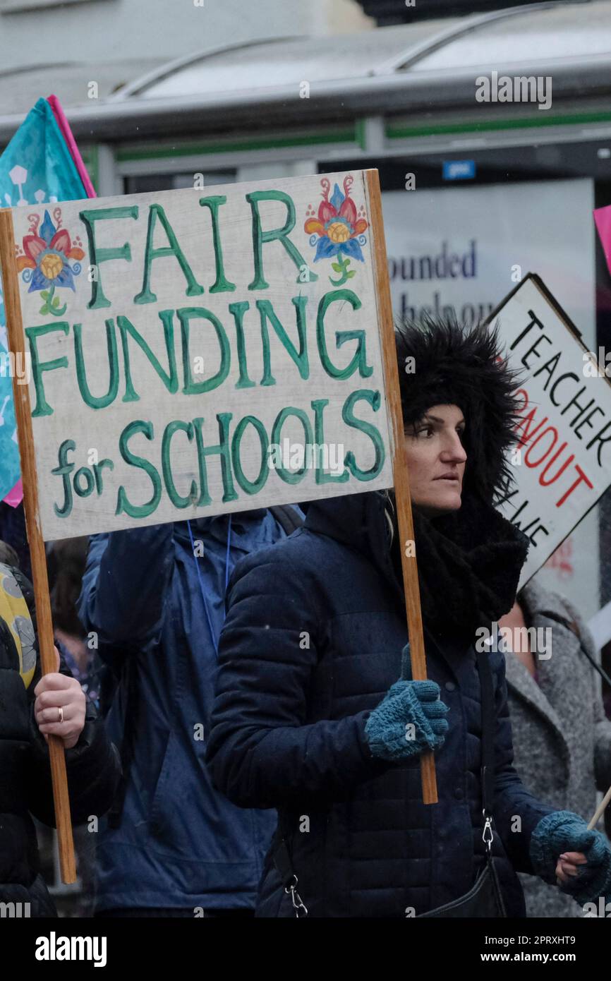 Poor working conditions hi-res stock photography and images - Alamy