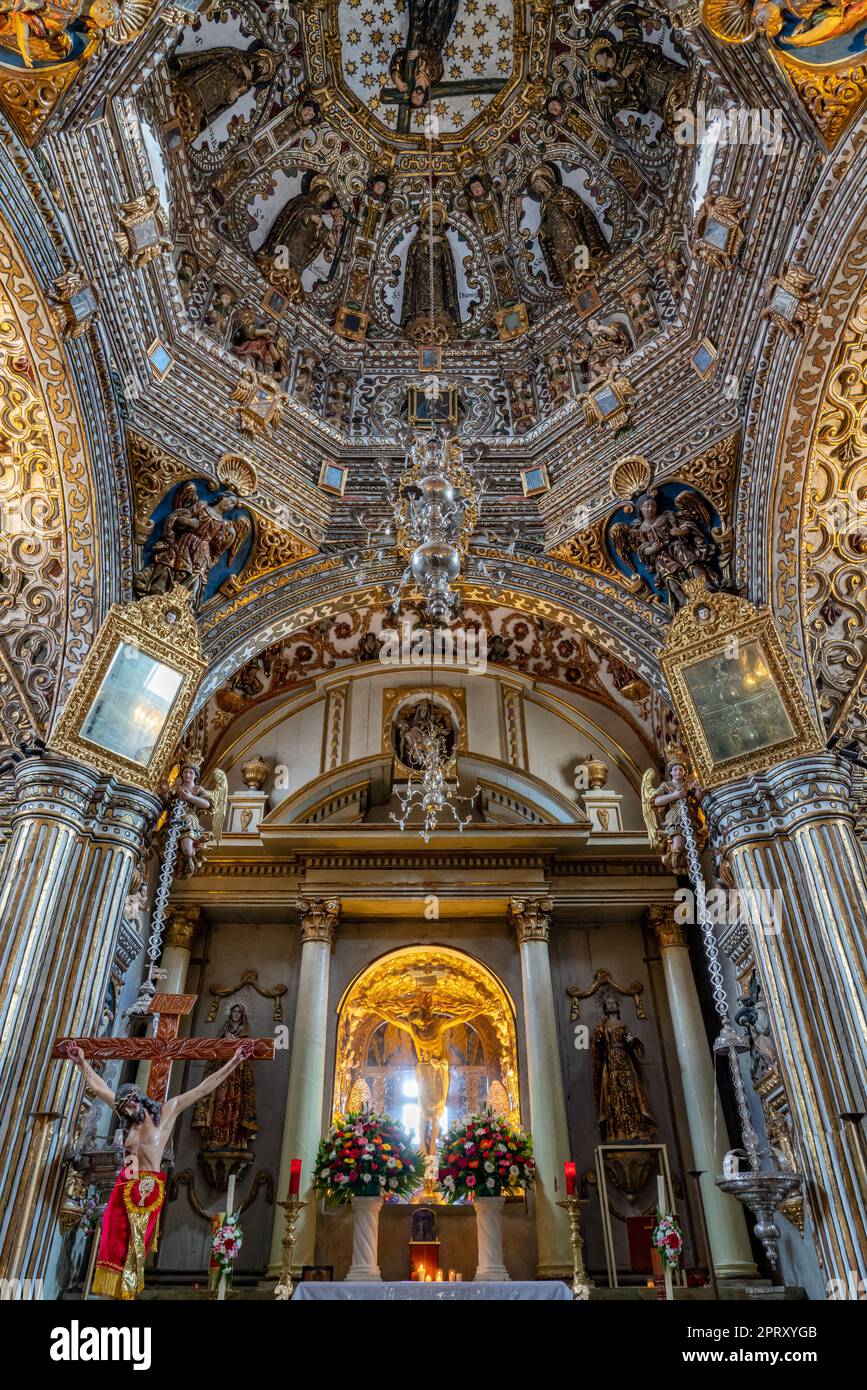 The ornate baroque Chapel of the Senor de Tlacolula, Church of the ...