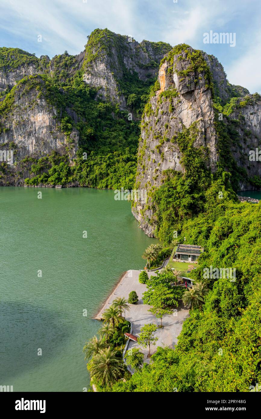 Beautiful island landscape of Halong Bay the UNESCO world heritage site ...