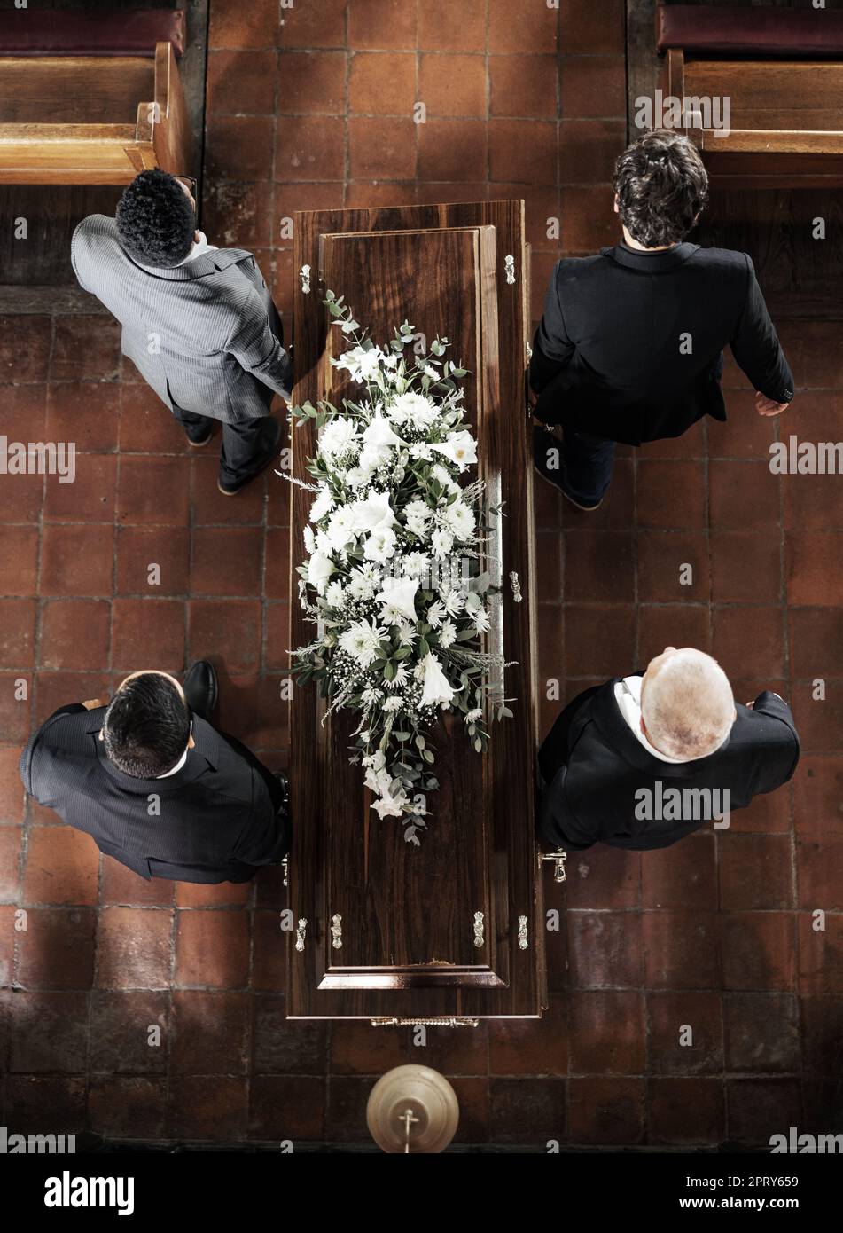 Mass of christian burial service hi-res stock photography and images ...