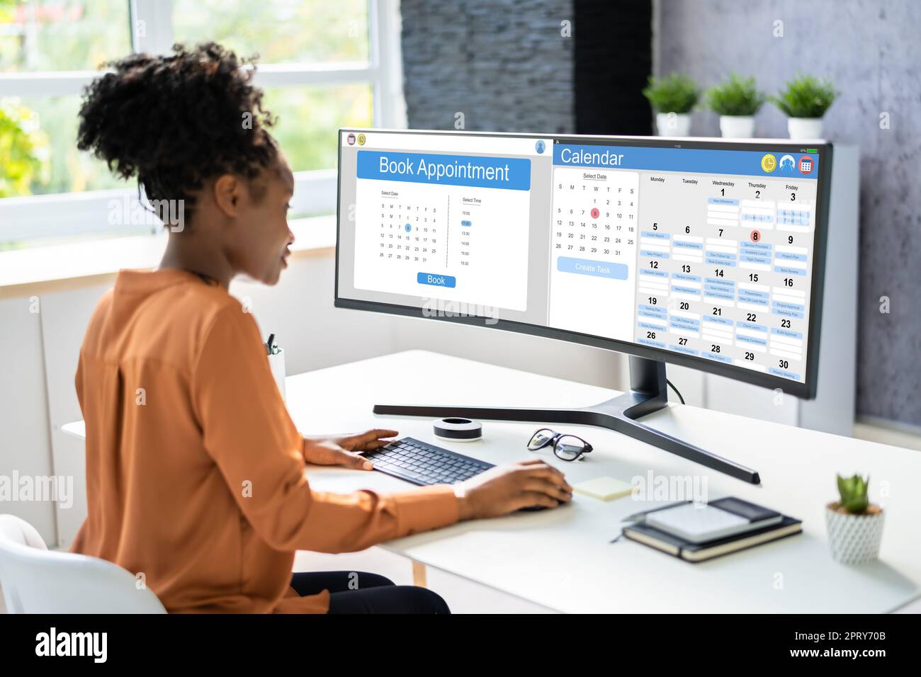 Compute pc desktop hi-res stock photography and images - Alamy