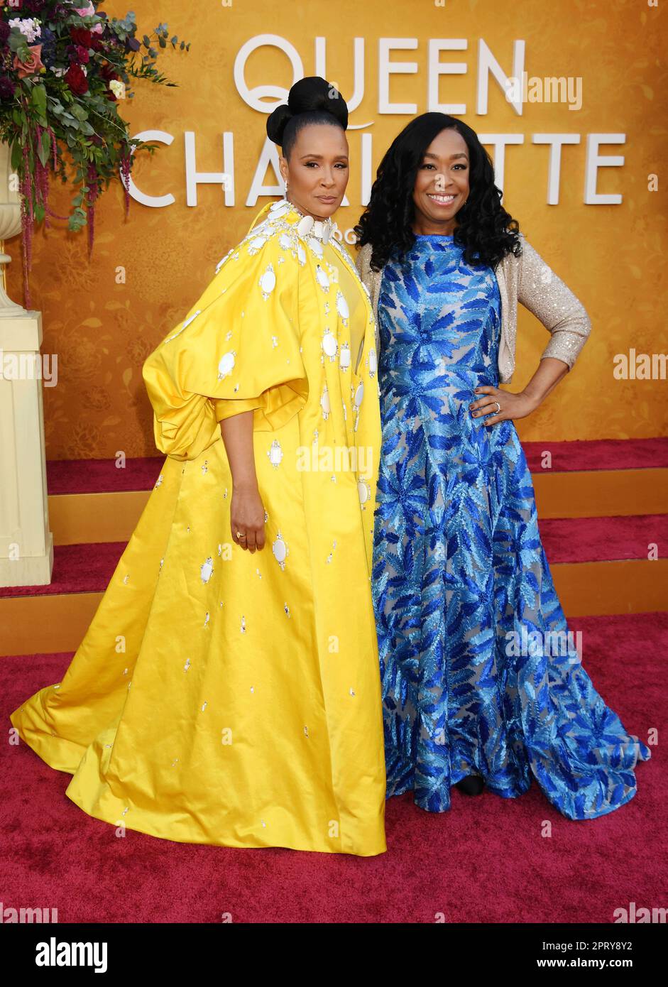 LOS ANGELES, CALIFORNIA - APRIL 26: (L-R) Golda Rosheuvel and Shonda ...