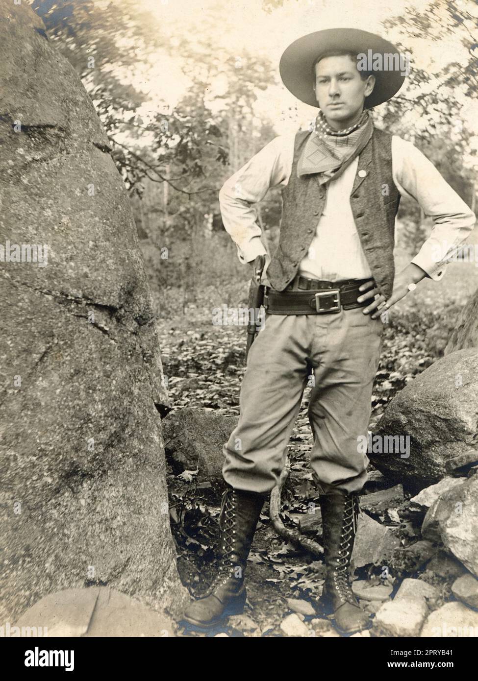 Old time cowboy hi-res stock photography and images - Alamy