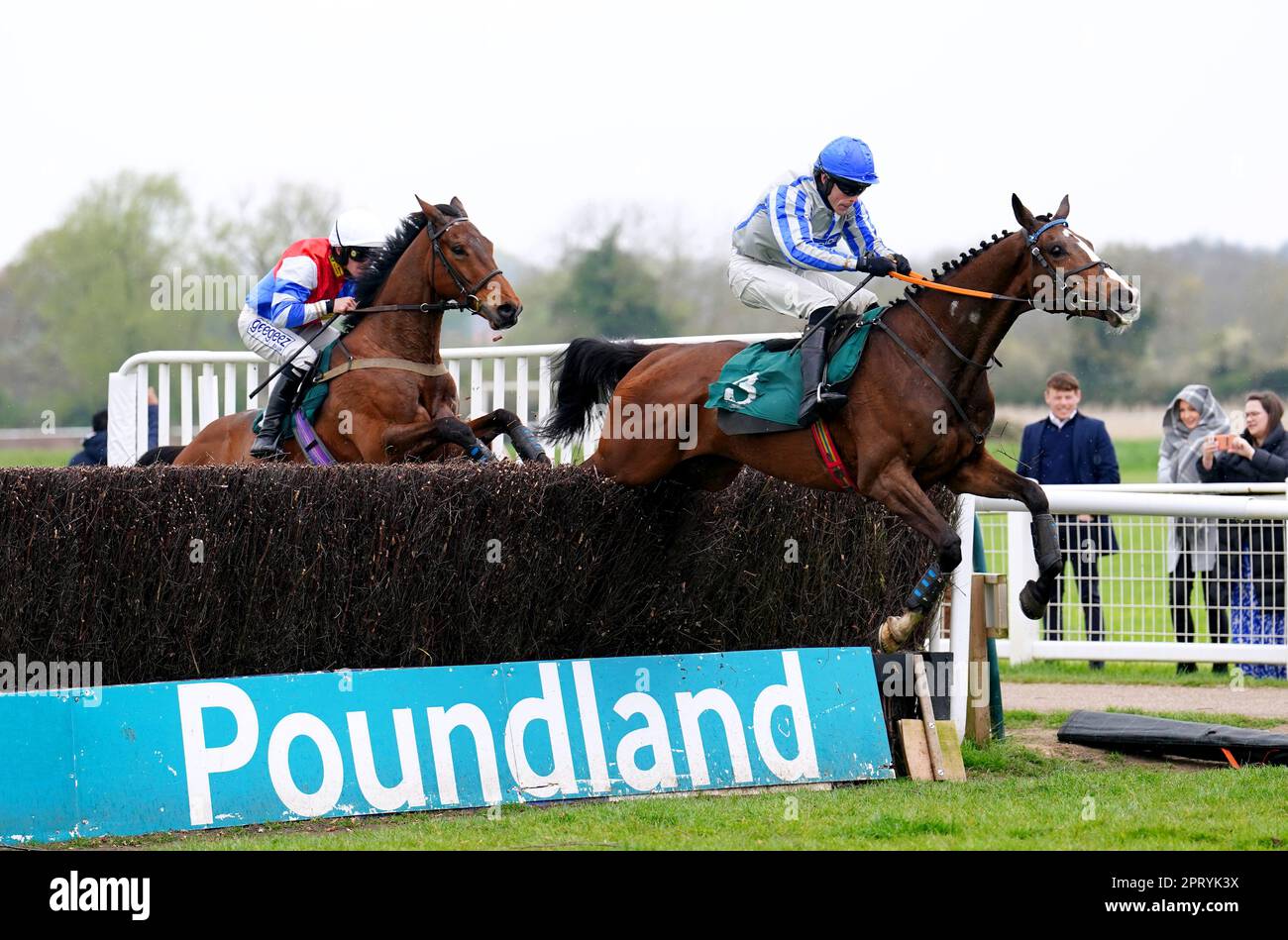 James davies jockey hi-res stock photography and images - Alamy