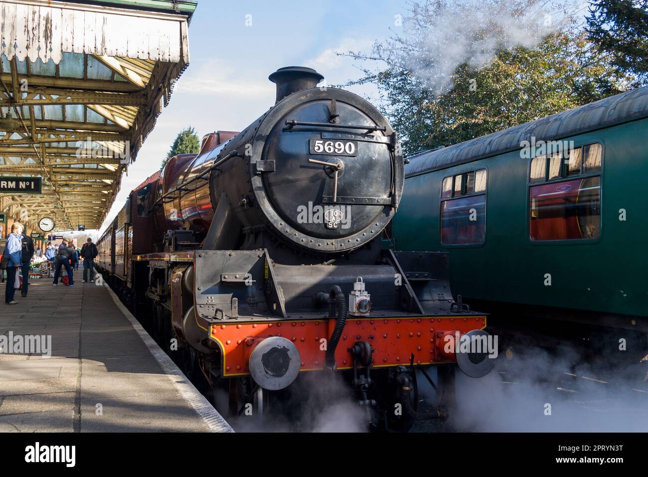 A steam locomotive on the Great Central Railway Stock Photo - Alamy