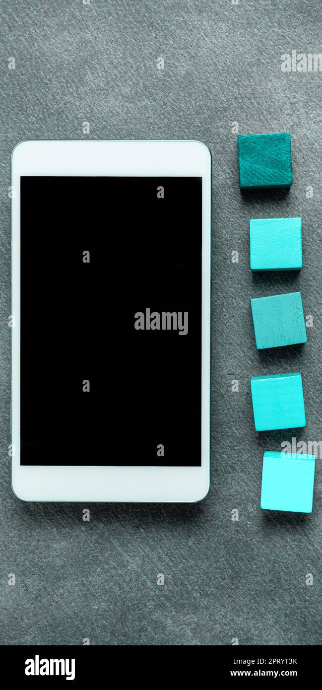 Mobile Phone Screen With Important Message On Desk Stock Photo - Alamy