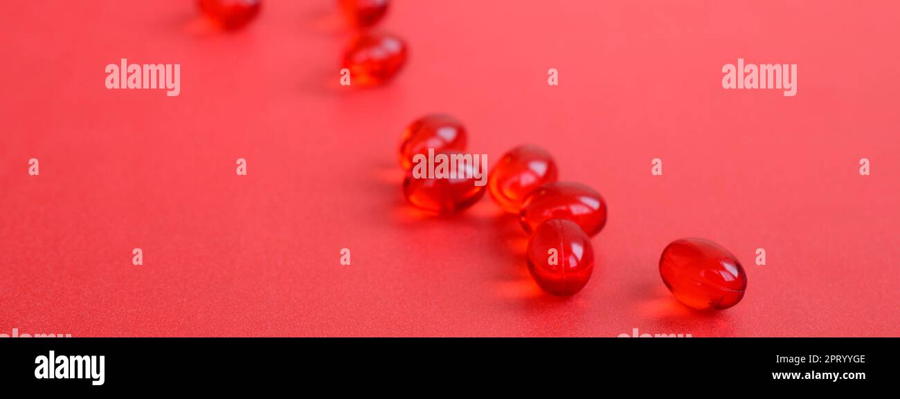 Red pills transparent container hi-res stock photography and images - Alamy