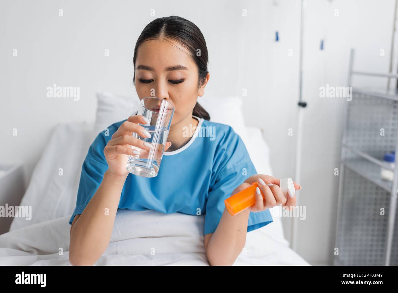 Patient drinking water hospital hi-res stock photography and images - Alamy