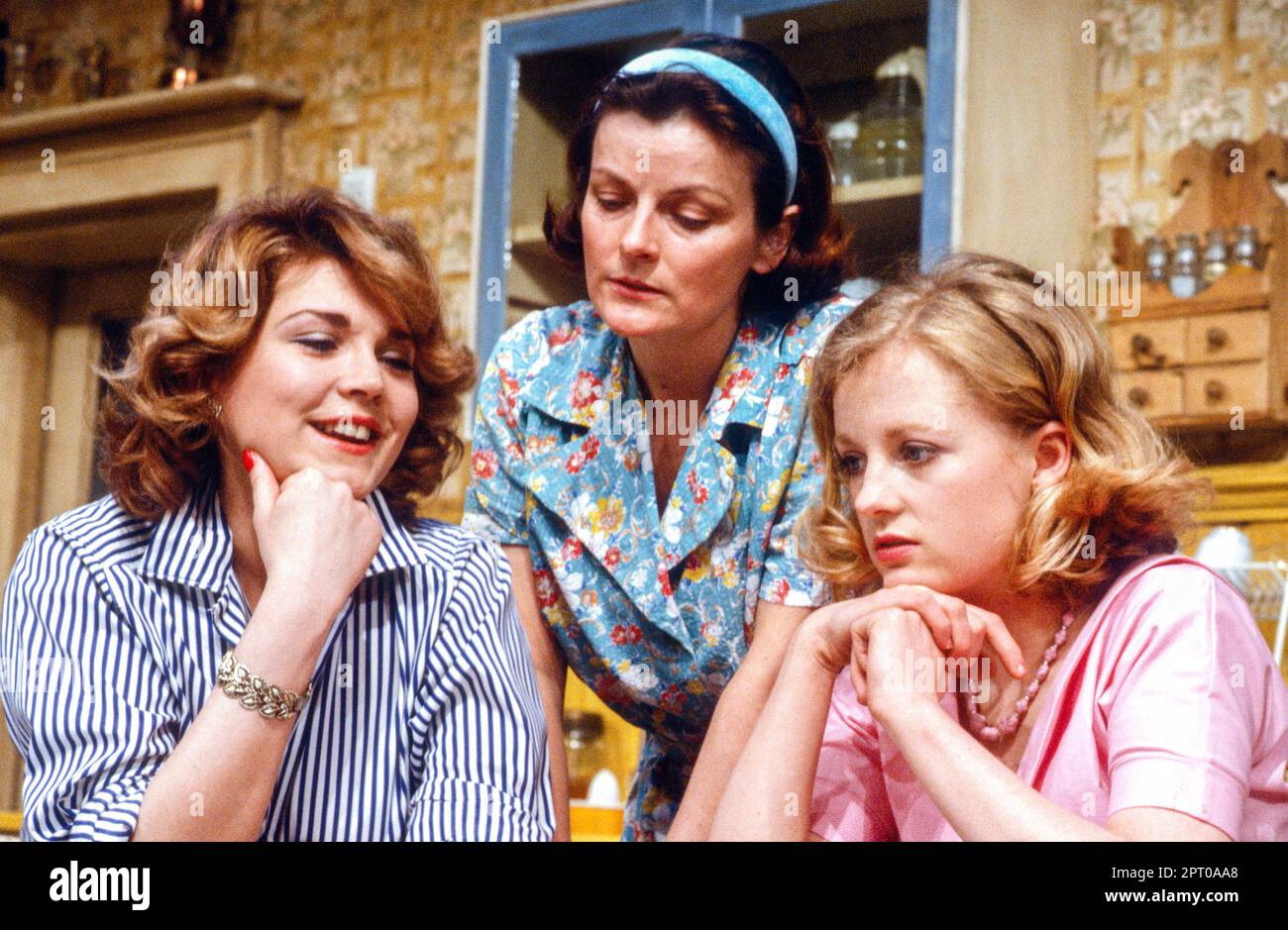 l-r: Amanda Redman (Meg MaGrath), Brenda Blethyn (Lenny MaGrath), Wendy ...