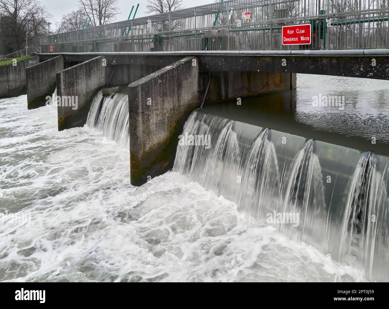 Weir on the river nene at Northampton, England Stock Photo - Alamy