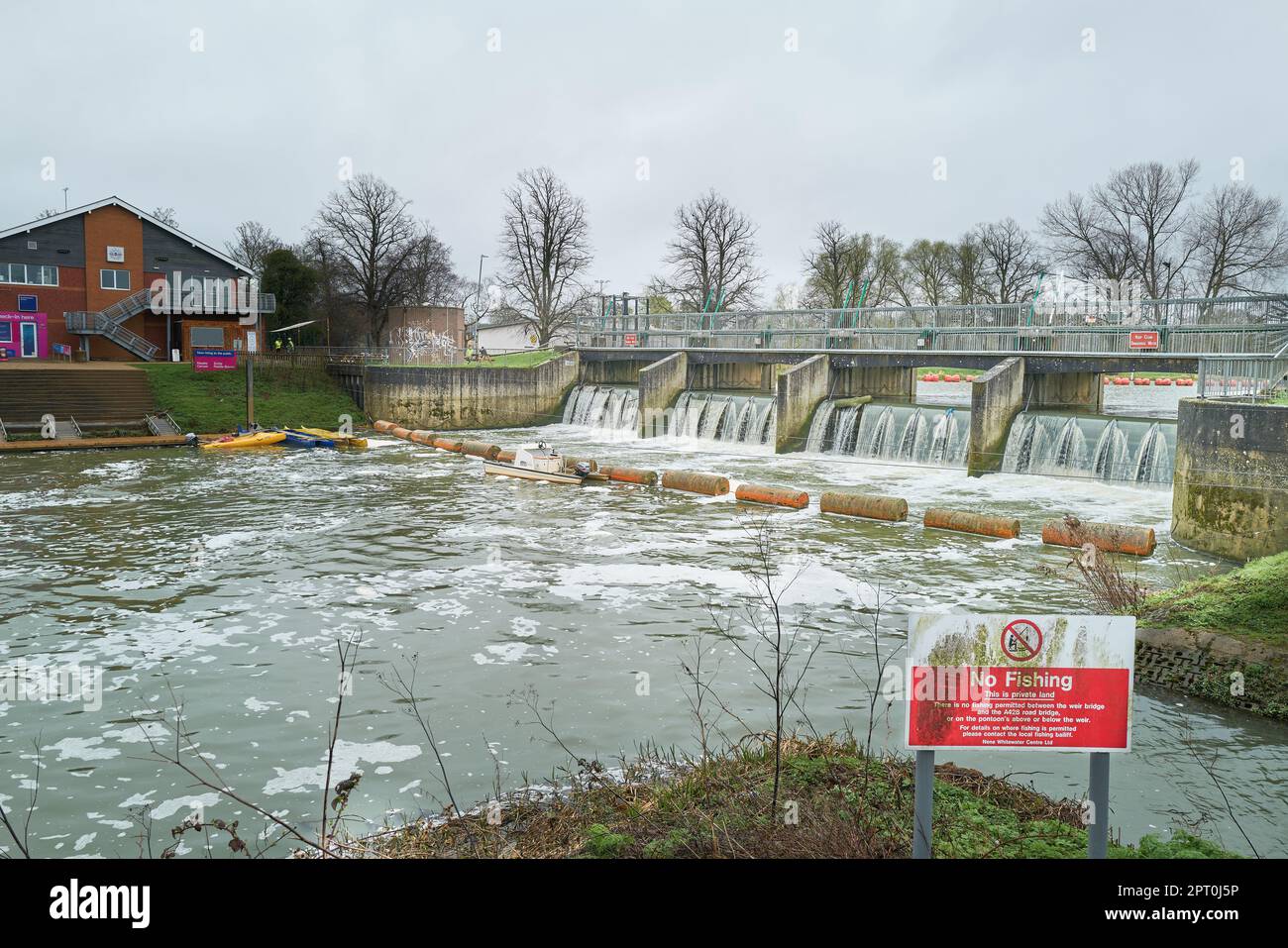 Weir on the river nene at Northampton, England Stock Photo - Alamy