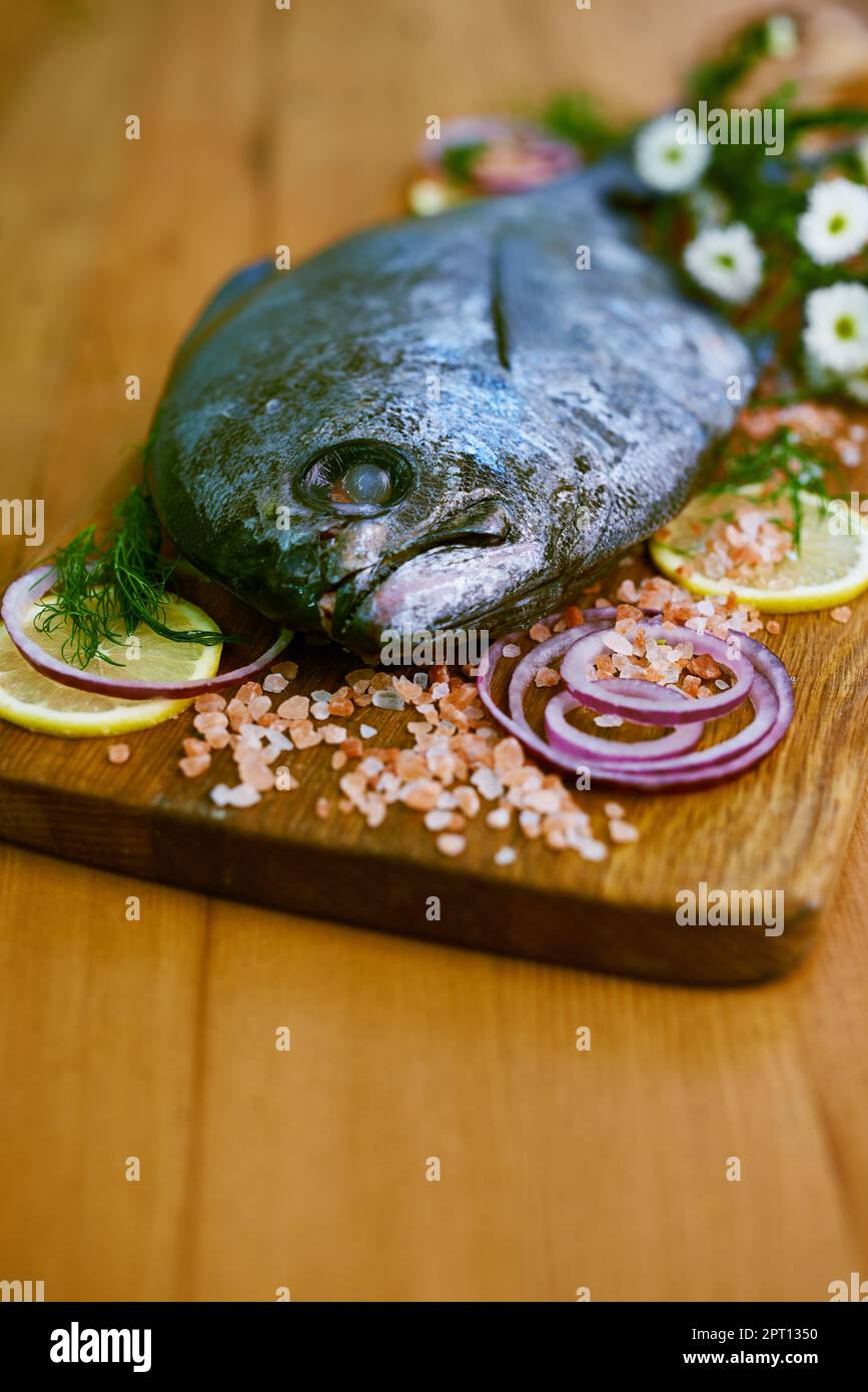 One fish meals hi-res stock photography and images - Alamy