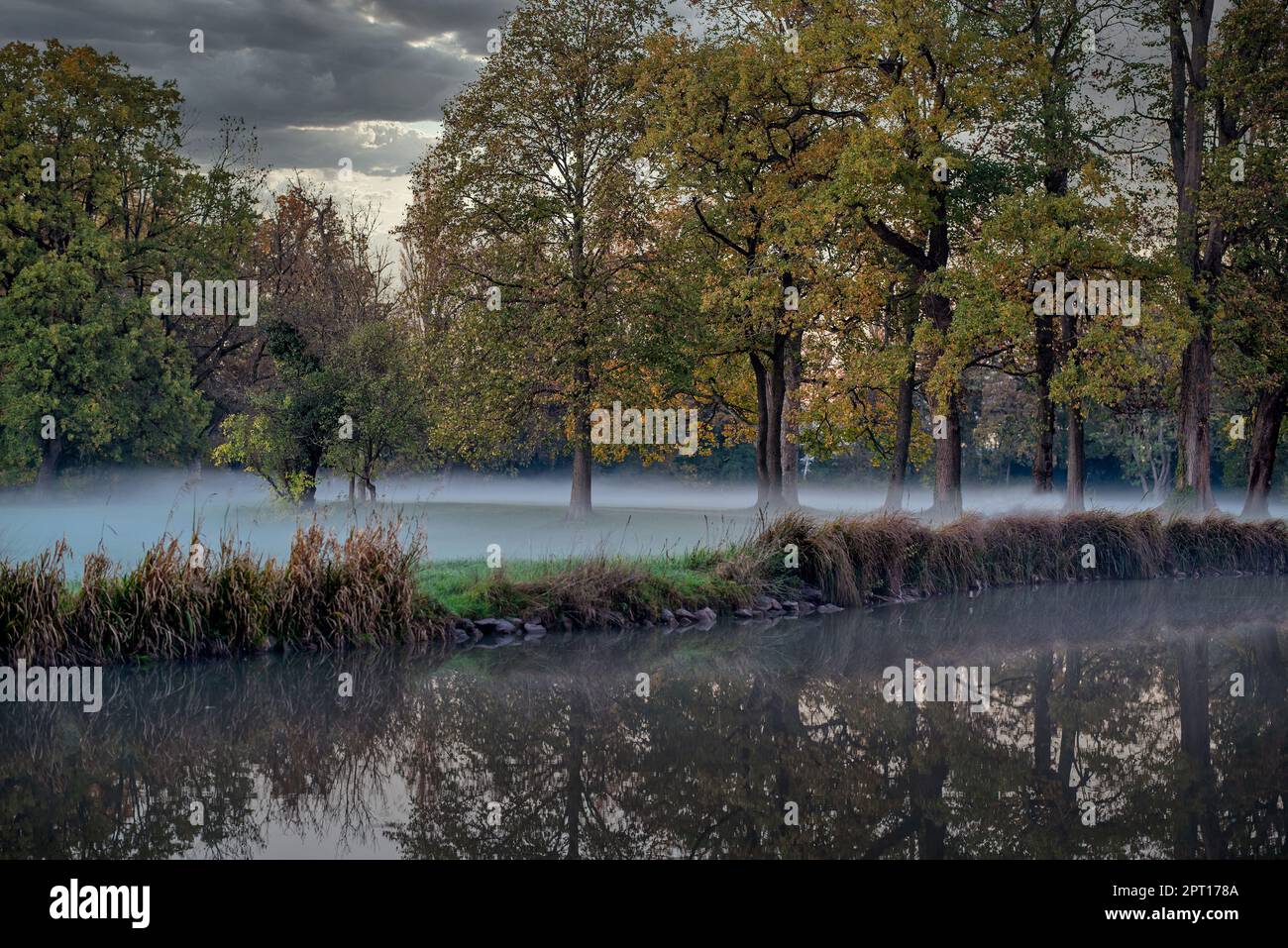 Kanal nebel hi-res stock photography and images - Alamy Kanal nebel hi-res stock photography and images - Alamy