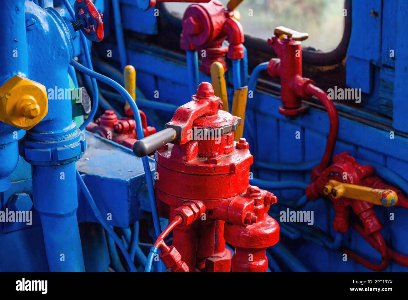 Steam train valves hi-res stock photography and images - Alamy