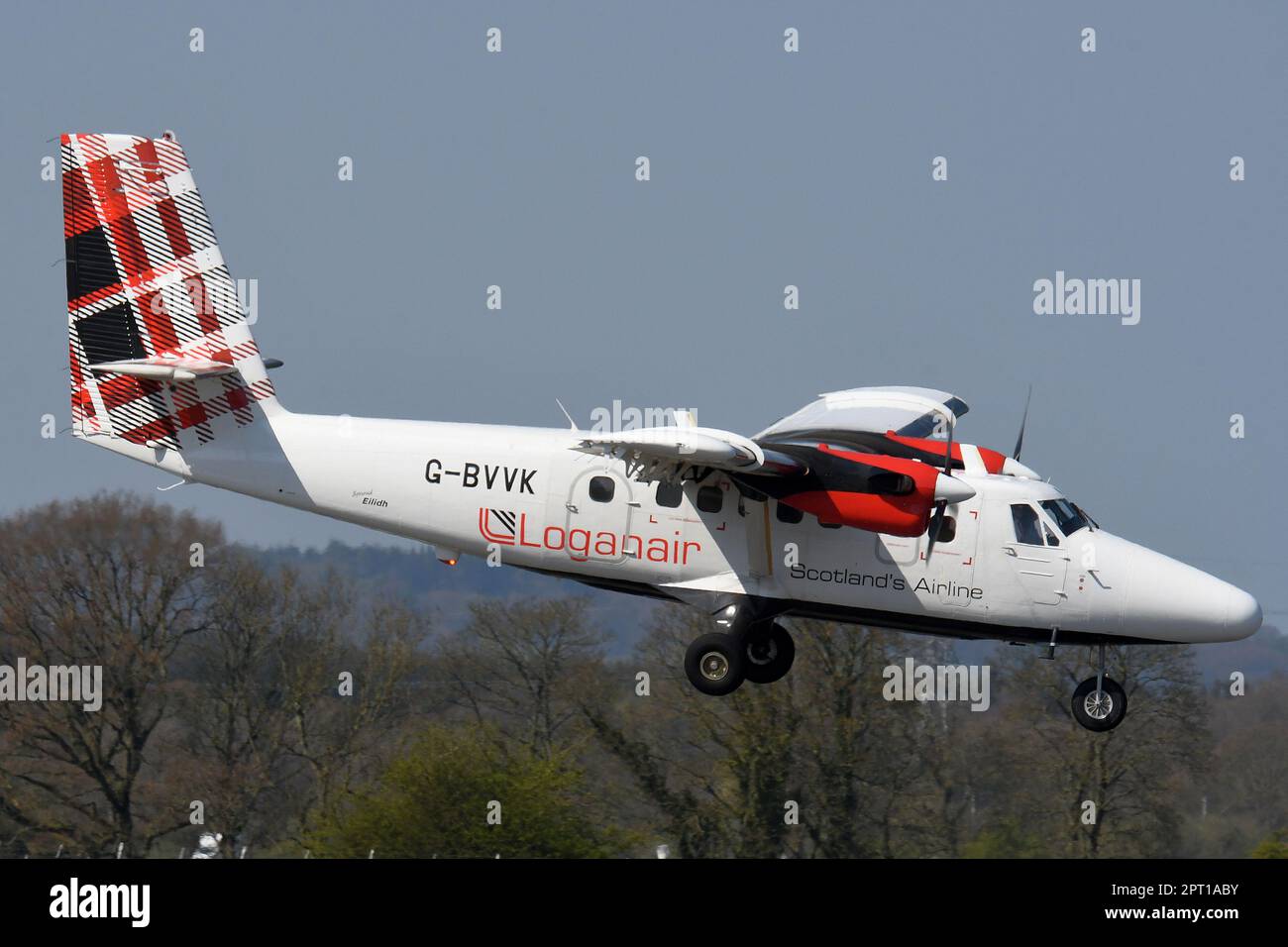 LOGANAIR DHC-6-300 TWIN OTTER G-BVVK Stock Photo - Alamy