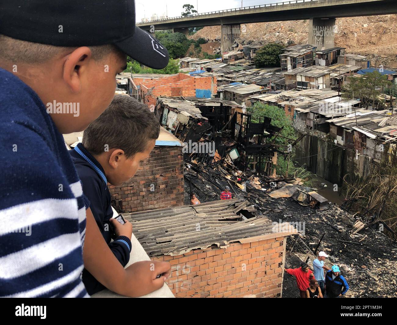 Sao Paulo, Sao Paulo, Brasil. 27th Apr, 2023. (INT) Fire in Favelas in ...