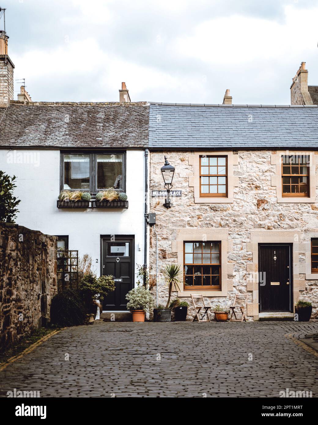 Cute houses hi-res stock photography and images - Alamy