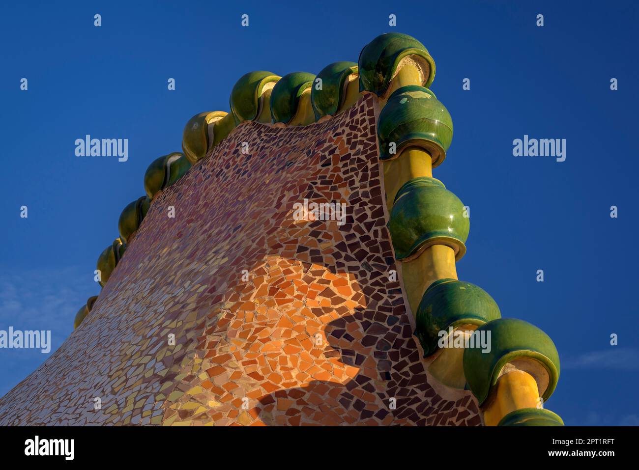 Dragon's thorn crest decorating the roof of Casa Batlló designed by ...