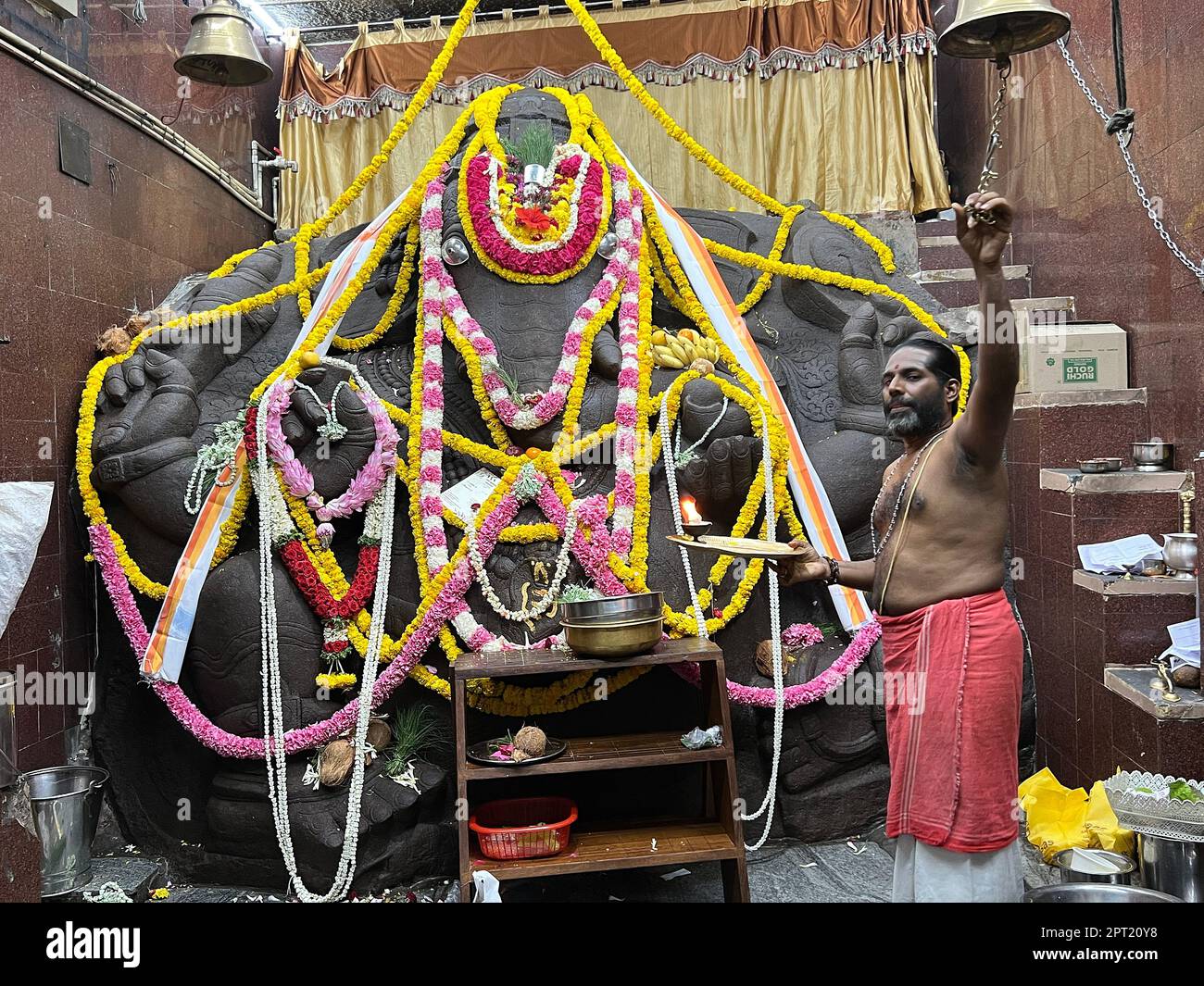 Sri Dodda Ganapathy Temple : Dodda Ganesha Temple is situated in ...