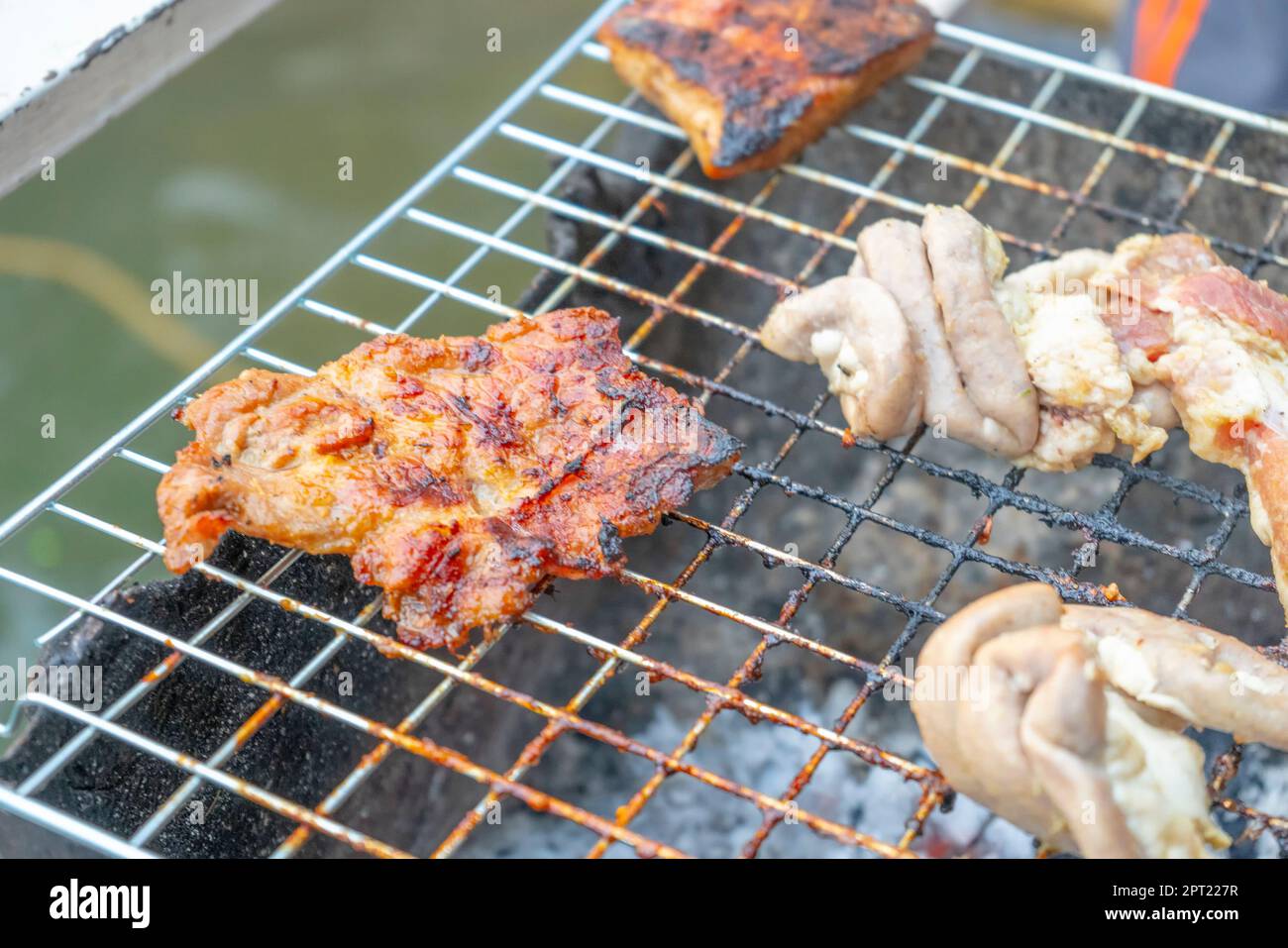 Burnt roast dinner hi-res stock photography and images - Alamy