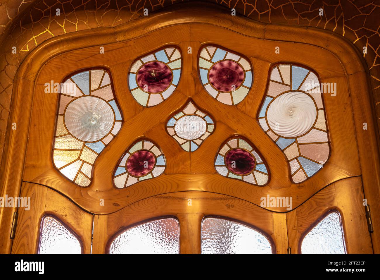 Window of the fireplace room on the noble floor of Casa Batlló with ...