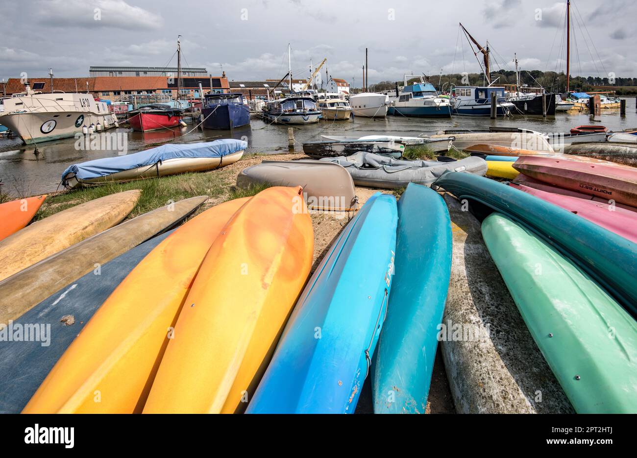 Boats and boating activities to be seen at Woodbridge in Suffolk ...