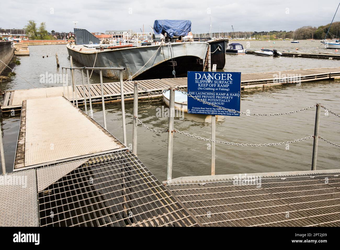 Boats and boating activities to be seen at Woodbridge in Suffolk ...