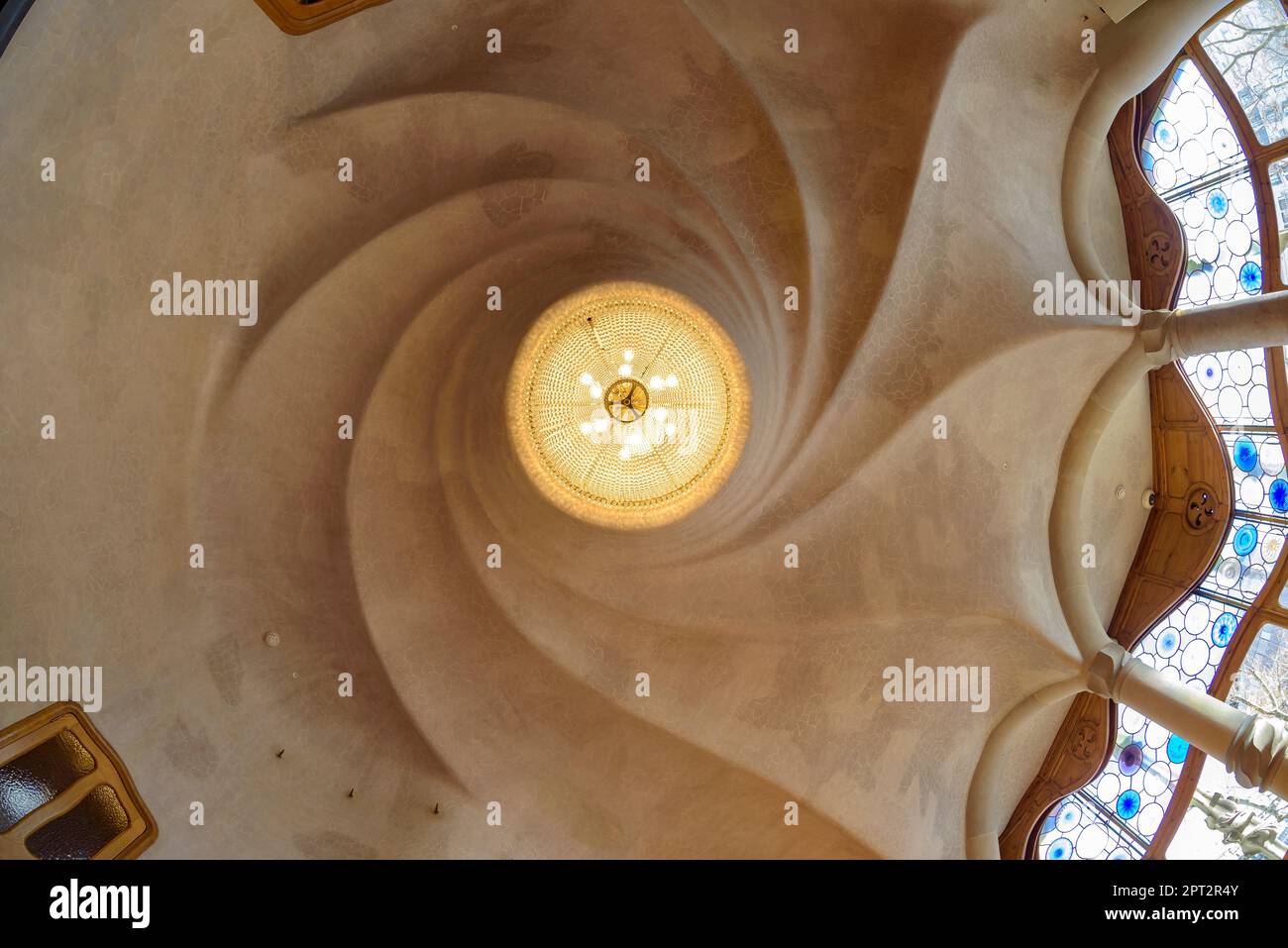 Casa batllo techo hi-res stock photography and images - Alamy