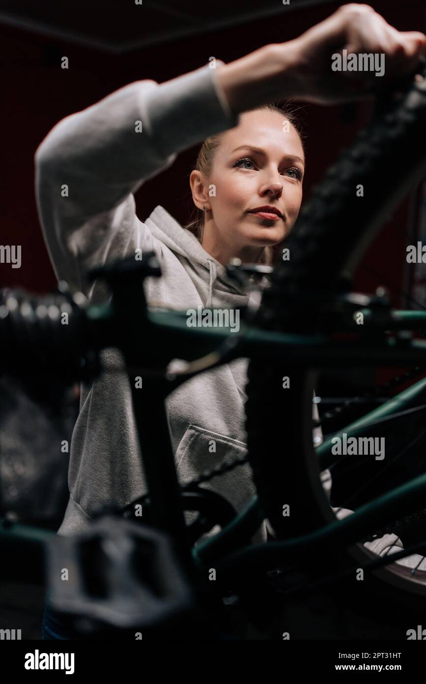 Bike mechanic workspace hi-res stock photography and images - Alamy