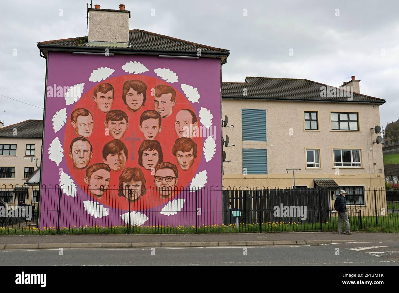 The Bloody Sunday Commemoration mural by the Bogside Artists in Derry ...