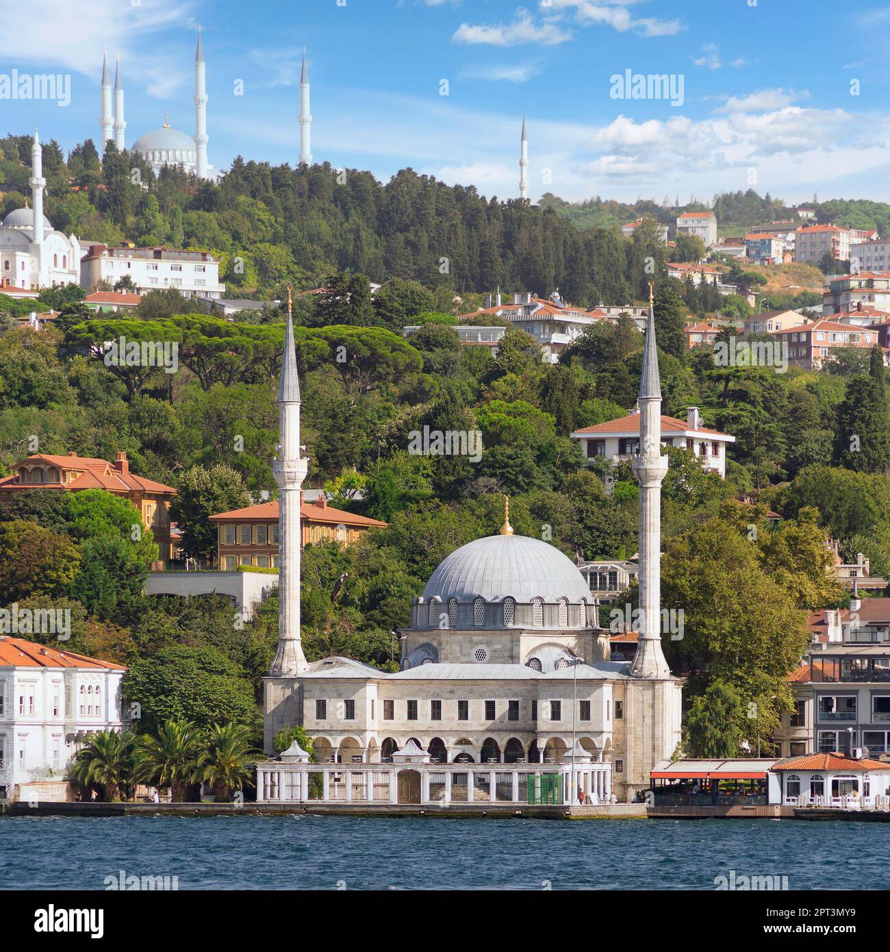 View from Bosphorus Strait overlooking Beylerbeyi Mosque, or Beylerbeyi ...