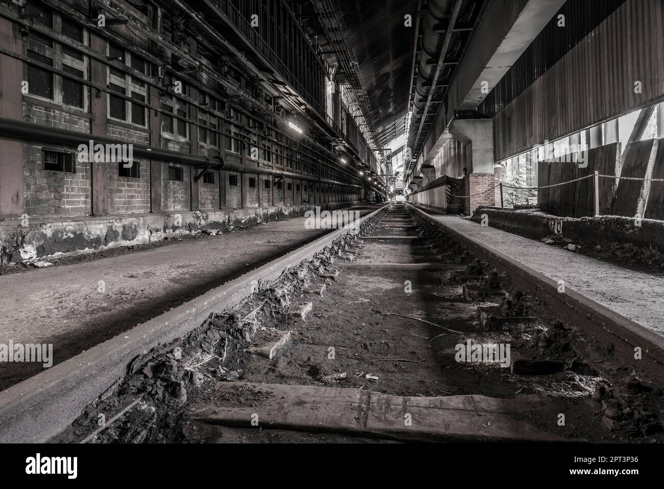 rail tracks in a abandoned mining site Stock Photo - Alamy
