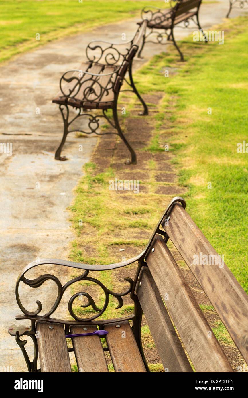 Old wooden concrete bench hi-res stock photography and images - Alamy