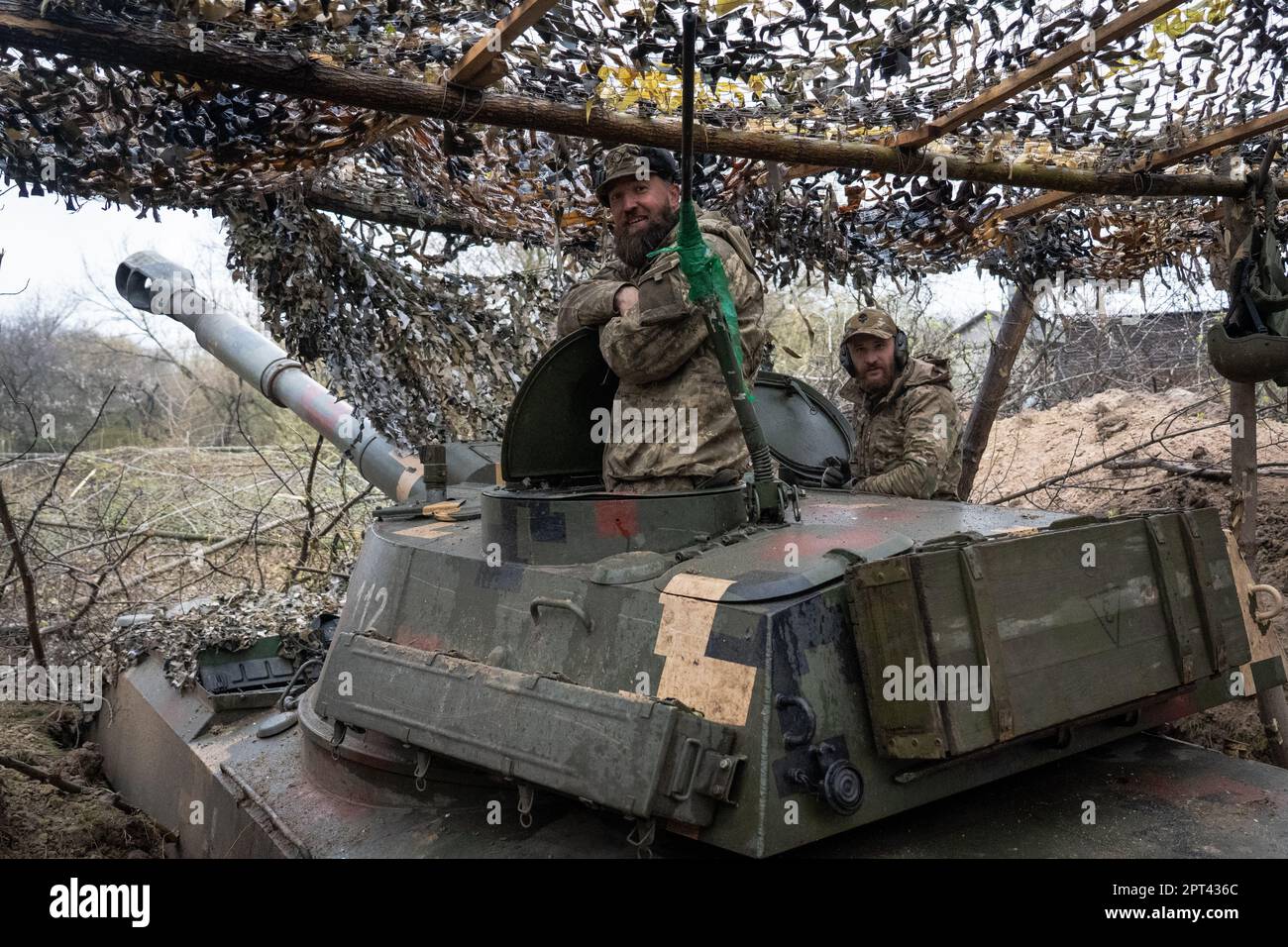 Bakhmut, Ukraine. 15th Apr, 2023. Ukrainian soldiers from the 17th tank ...